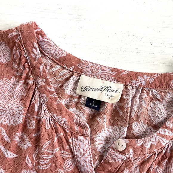 Universal Thread | Tops | Universal Threads Floral Button Blouse | Poshmark